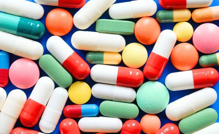 Obat Gigi Ngilu di Apotik & Secara Alami